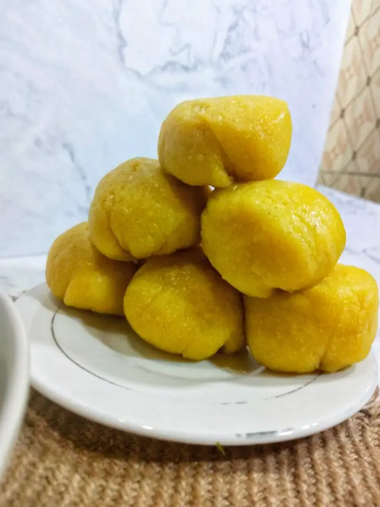 "¡Descubre el increíble sabor del fufu y cómo se cocina! ¡Te sorprenderás!"