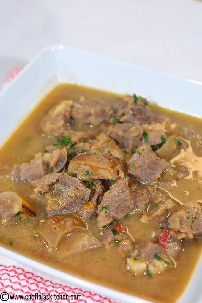 Sopa de pimientos africanos – carne de cabra - Euro Sofa Madrid