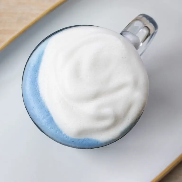 "¡Descubre la receta secreta del Matcha Latte Azul más delicioso y ...